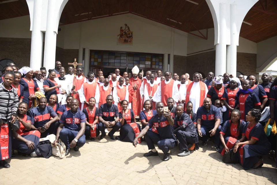 Choir Members Commissioned with a Call to Make the Assembly Holy ...